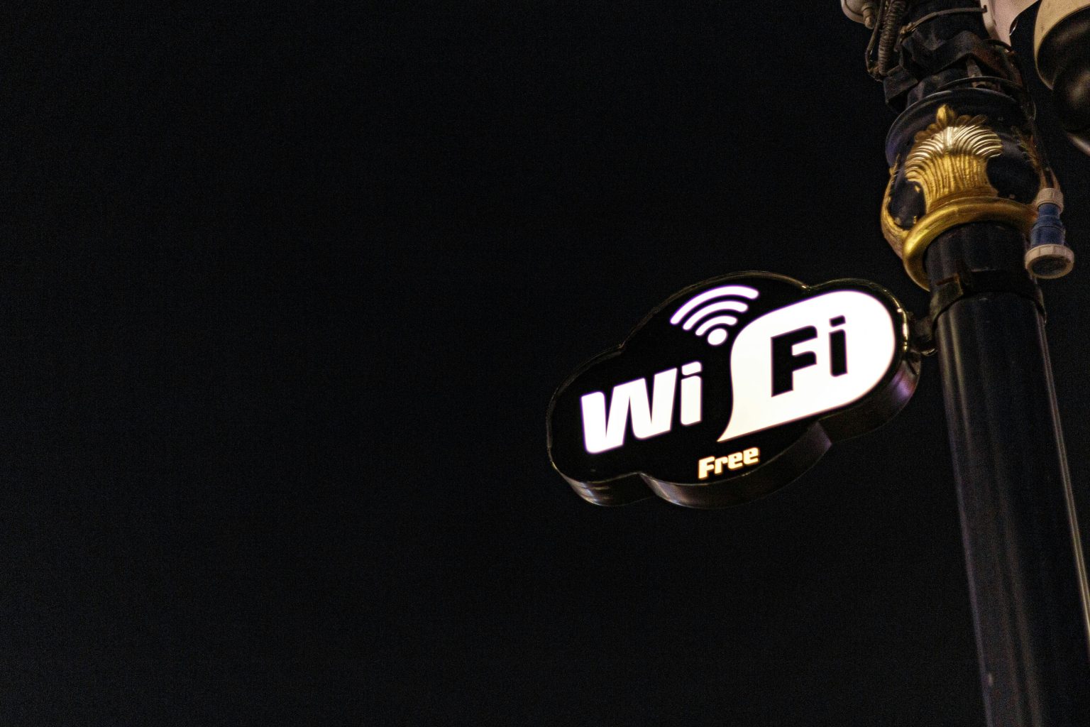 Best Mesh WiFi Systems (2026) — Say Goodbye to Dead Zones